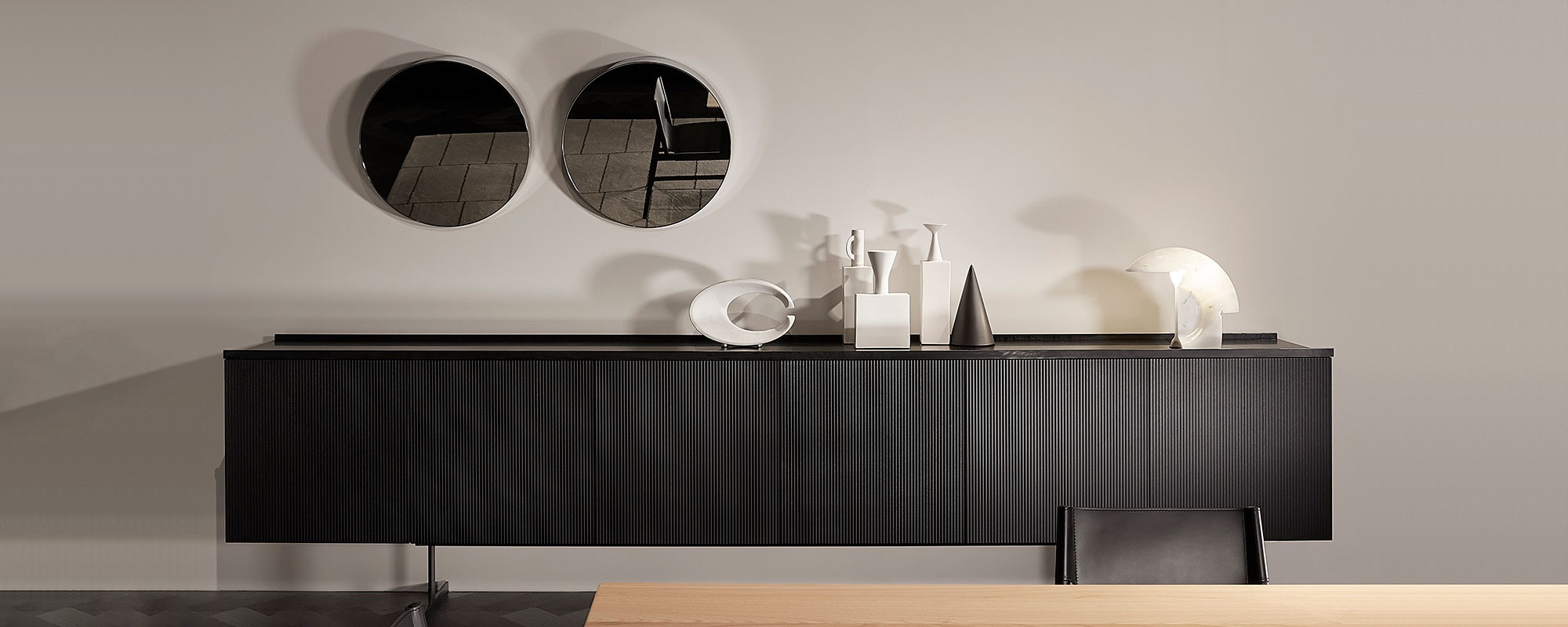 Porro Spa | Products | Systems | Dining